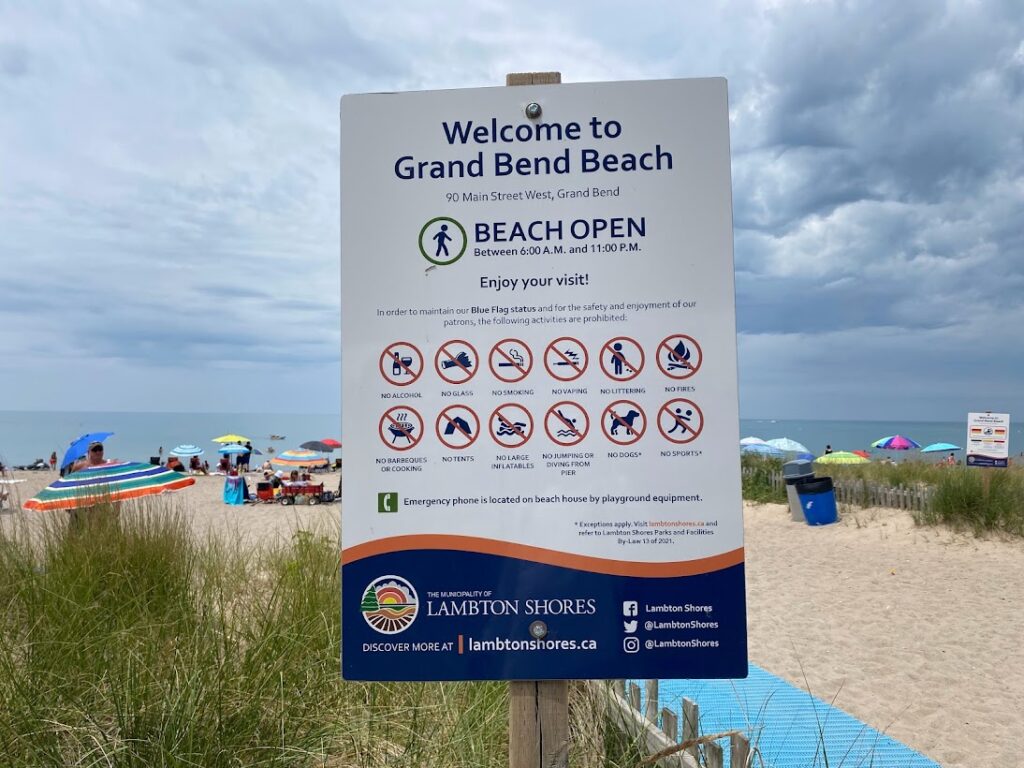 【Grand Bend Beach】トロントから車で2時間半 日帰り観光スポット | けせらせら夫婦体験記